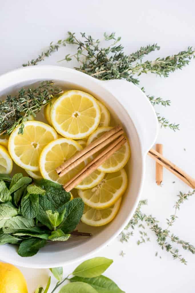 3 Stovetop Potpourri Ideas That Will Make Your Home Smell Like Spring