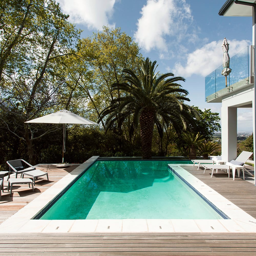 12 Genius Airbnb Tips, Secrets and Hacks for First Timers - Gathering ...