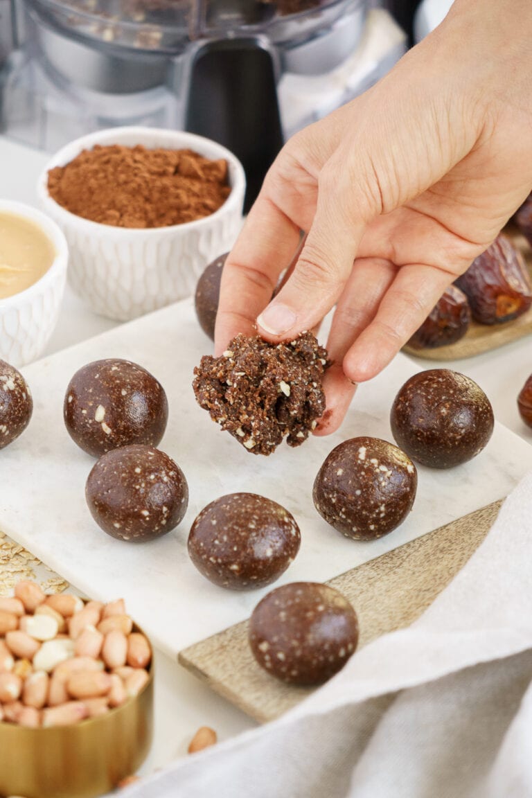 No-Bake Peanut Butter Balls (Meal Prep Snack)