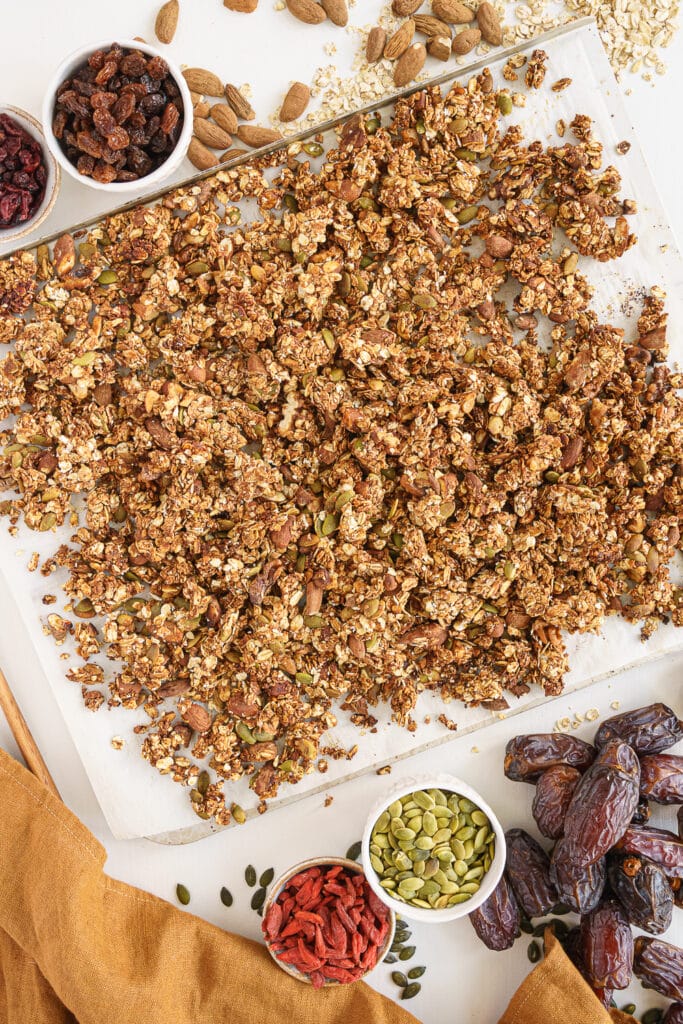 Healthy Oil-Free Granola (Vegan + Crunchy) - Gathering Dreams