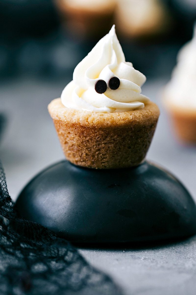 25 Easy Halloween Desserts That Are Scary Simple To Make