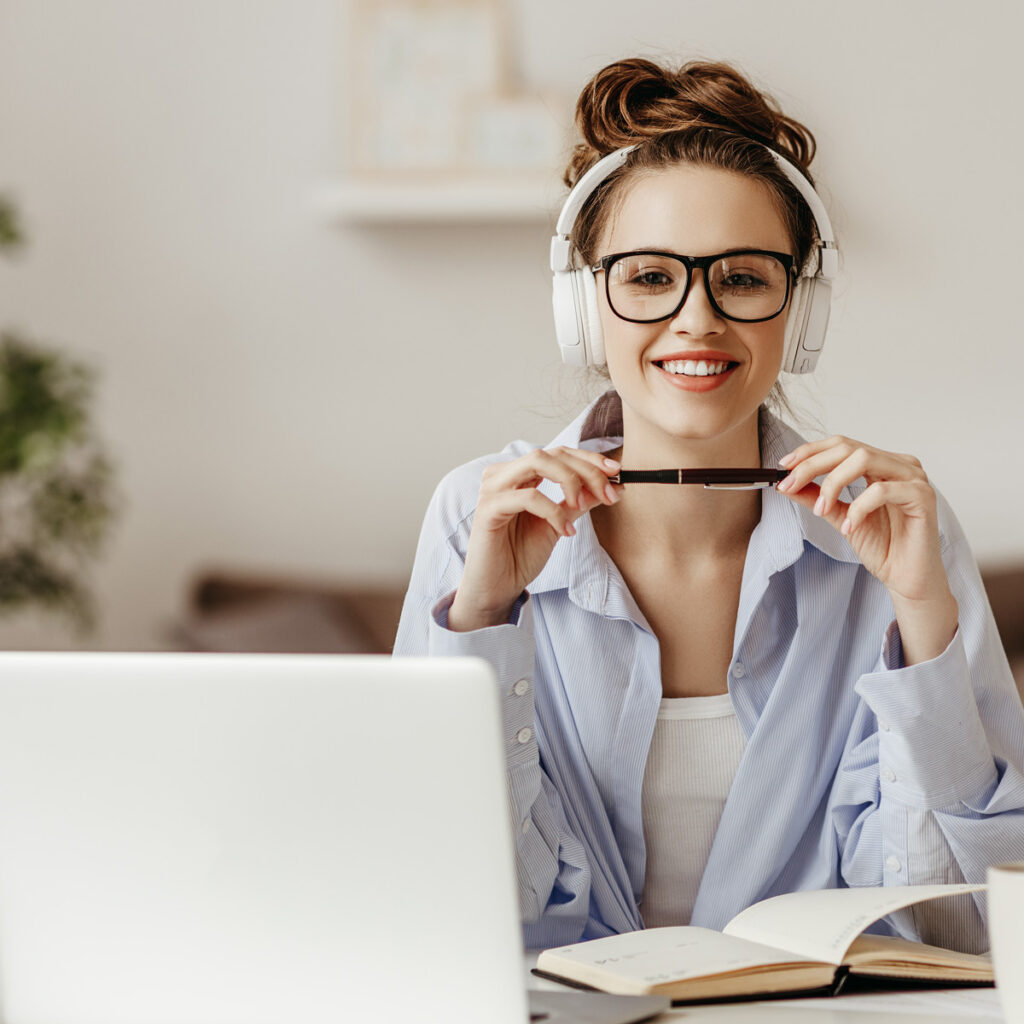 How To Become A Transcriptionist (With No Experience)